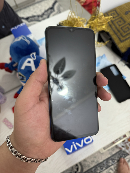 Prodam ili Obmen Vivo Y53s 8/128 Polniy Komplekt