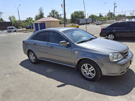 Lacetti 1.6L avtomat 2013