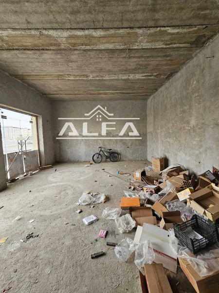 3 xonali 90m² 1-qavat sotiladi.