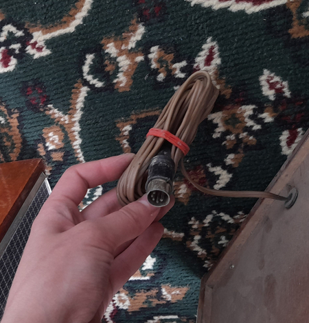 Продаются колонки в хорошем состоянии!!!