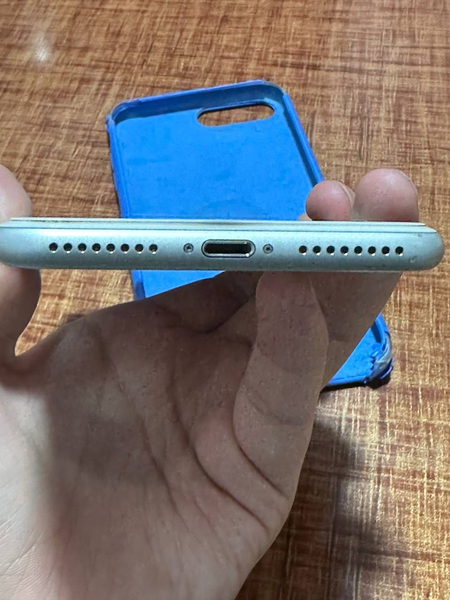 Iphone 8 plus продается