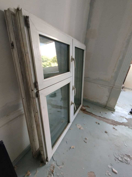 Продается пластиковые окна в количестве 7шт