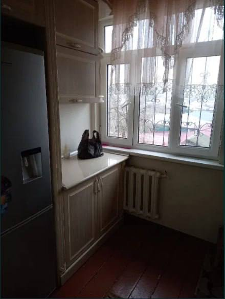 Продаётся 2/4/4 на Саракулька не торец