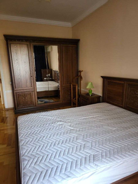 Rakat street 5 room oposite park Bobur brick building Gabus