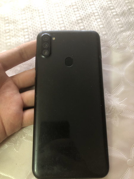 Samsung A11 telefoni