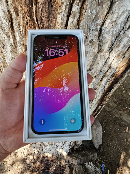 Phone 12 sotiladi 64g emkost 89 paket holati