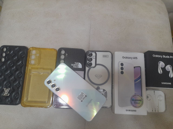 Assalom alekum Telefon sotiladi Original Samsung A15 6.128 White