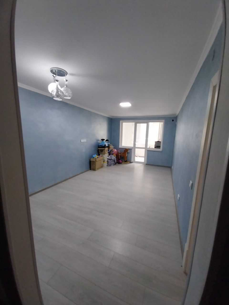 Квартира сатылады 3-комната (22мкр)