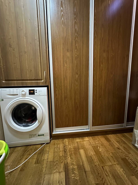 Срочно продается Ц-2 Московский высотки  Две Квартиры3+2
