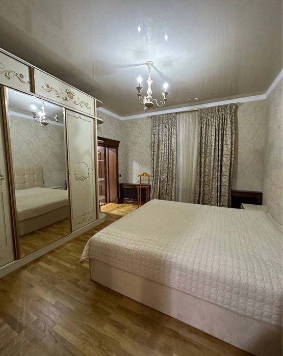 Продаётся Мирзо Улугбекский р-н шикарный большой дом