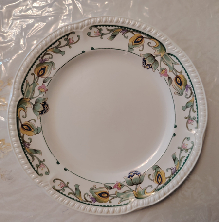 Английская фарфоровая тарелка «Churchill Super Vitrified Hotelware».