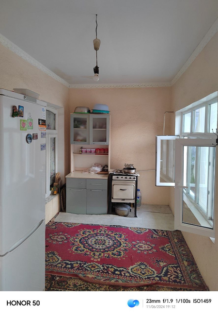 Срочно продается дом в пискент в центре