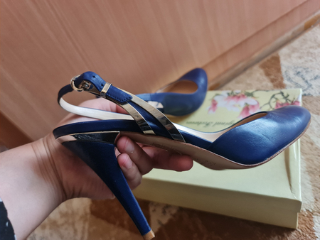 Босоножки Poletto