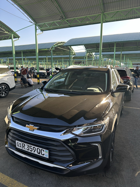 Tracker premier yengide