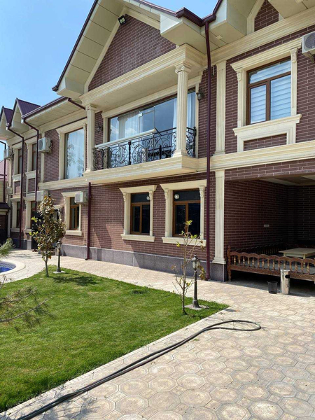 Шикарный большой дом срочно продаётся Яккасарайский район