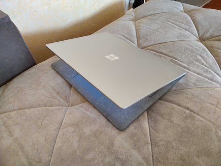 Microsoft Surface Laptop i7 gen/8gb/256 SSD + сенсорный экран