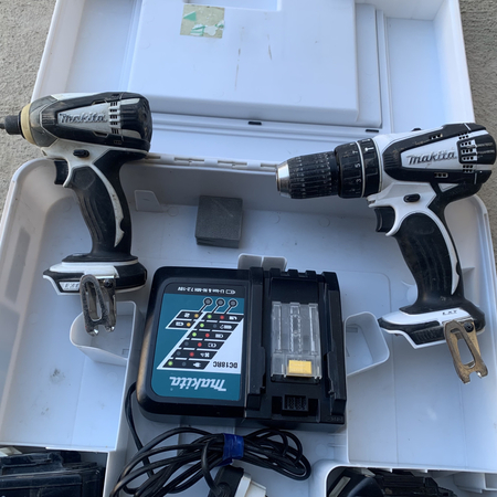 Makita Dlx2012mwx Black & White Cordless Twin Pack 18 Volt