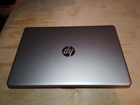 Noutbuk HP 15 Laptop