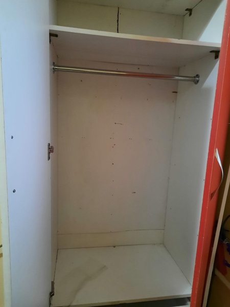 Bolalar uchun divan va shkaf