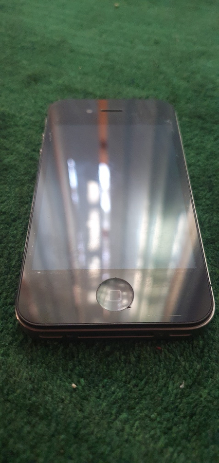 IPhone 4 legenda qaytdi