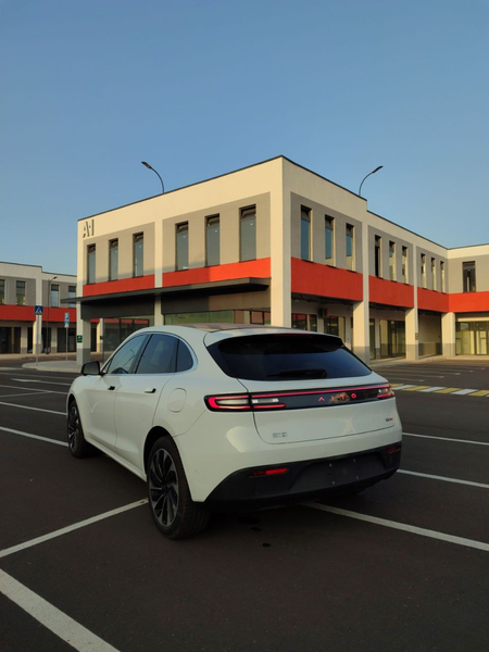 Aito m5 tayyor nasiya savdoga ham bor eng full pozitsiya