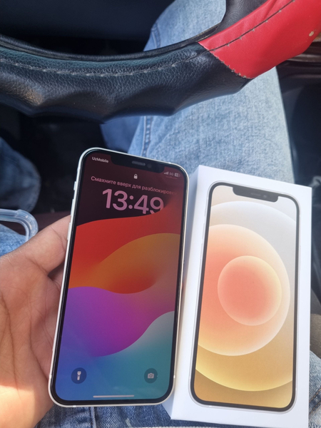 Apple 12/128 sotiladi