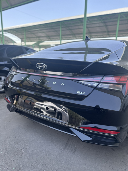 Elantra Elegance комлектация фулл 2 литр матор