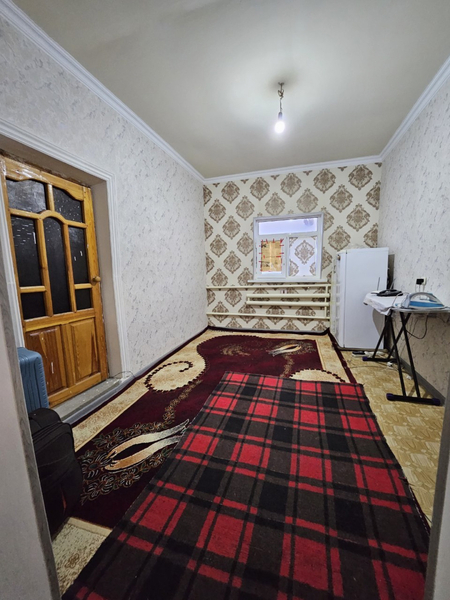 Uy satiladi kelisimli baxada