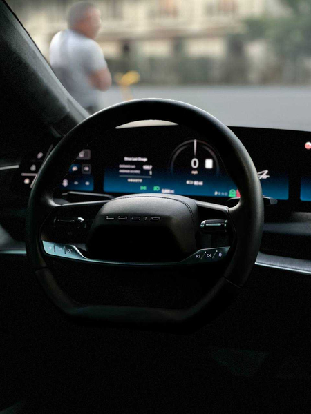 В продаже в автосалоне FELIX
MOTORS:  Lucid Air