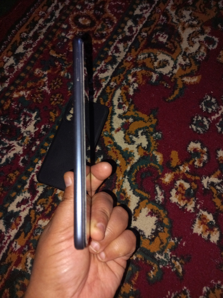 Tecno spark c8 64