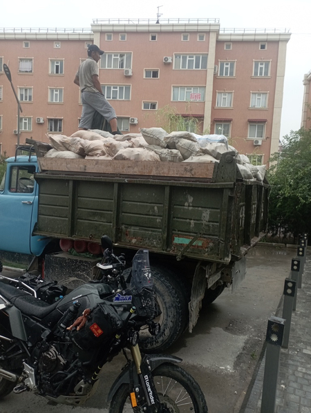 Вывоз строй мусора.хлам.старую мебель. Грузчики.