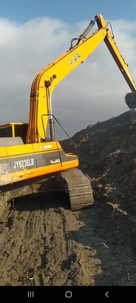 16 metirlik ekskavator