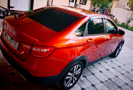 Lada vesta. Eng yaxshi avtomobillardan biri.