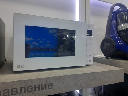 Микроволновая печь LG MS2535GIS
