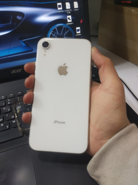 Iphone Xr holati ideal, xotirasi 128gb batareya 80%