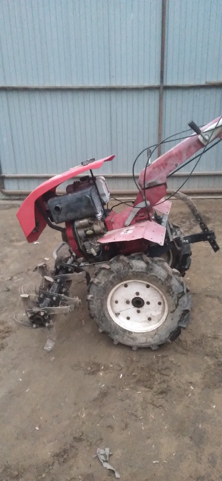 Motokultivato'r sotiladi