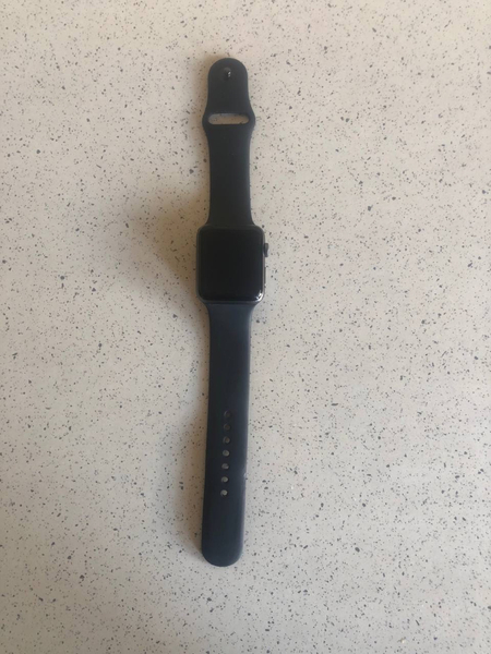 apple watch 3 42mm LL/A