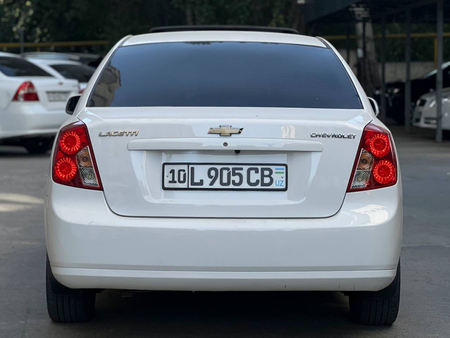 Chevrolet Gentra (2018yil-Metan) Navarot
