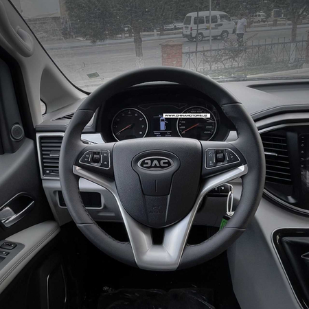 JAC M4 minivenlari 9 va 11 kishilik