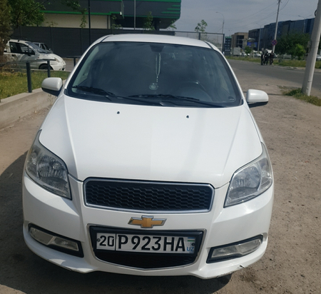 Нексия3  сотилади
