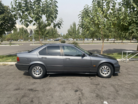 Bmw e36 M43b18 мотор 1.8