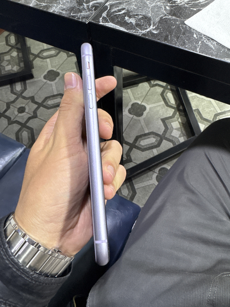 Iphone 11 64gb SROCHNA