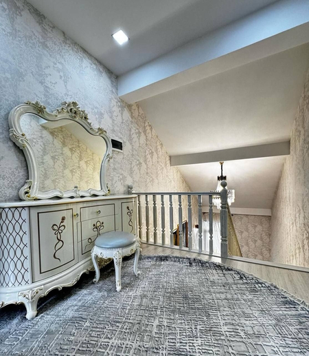 Срочно! Продажа. 8 ком, 3 сот. Циалковкий