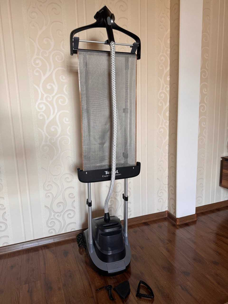 Продается вертикальный отпариватель TEFAL EXPERT PRECISION IT9501  б/у
