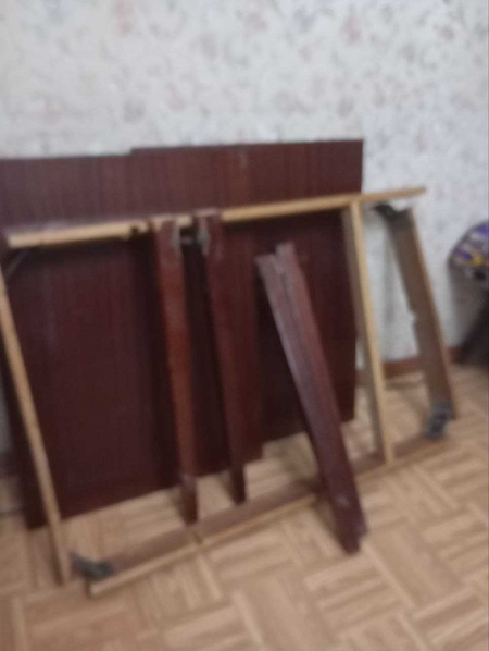 столы и скамейки в хорошем состоянии