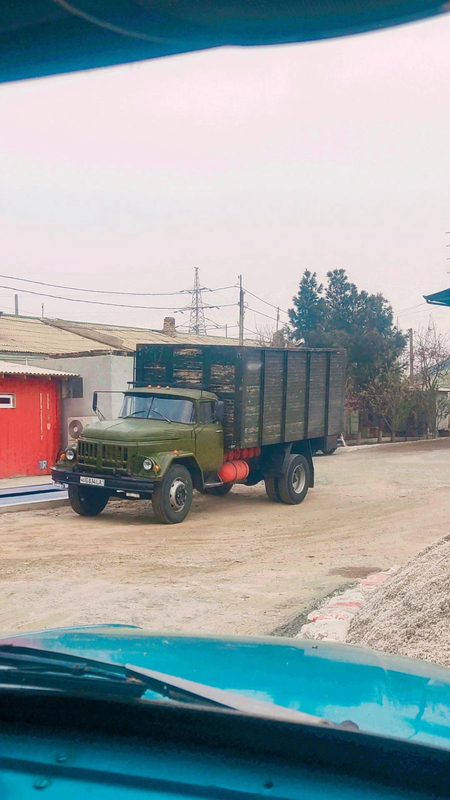 Zil 1991 yil ural mator