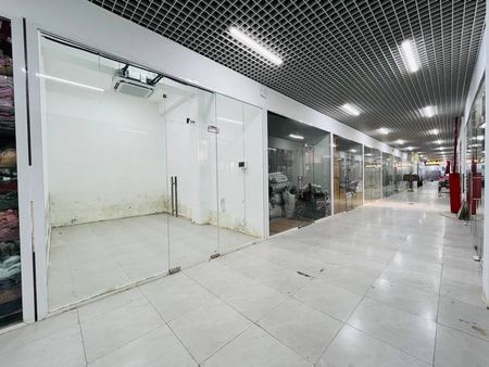 Do’kon Sotiladi Urgut Mall