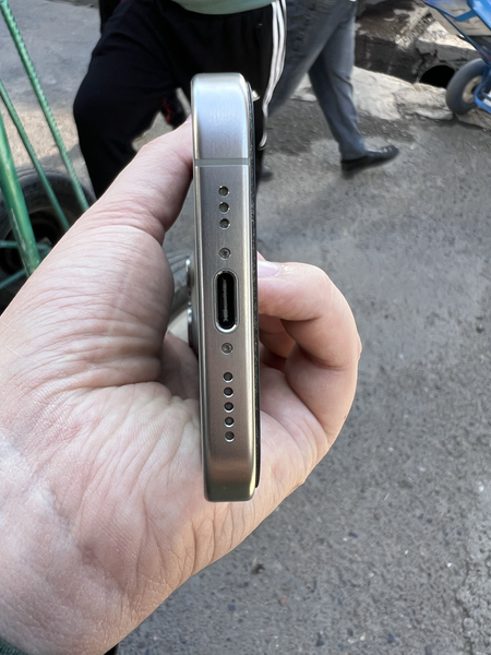 Iphone 15 pro sotiladi