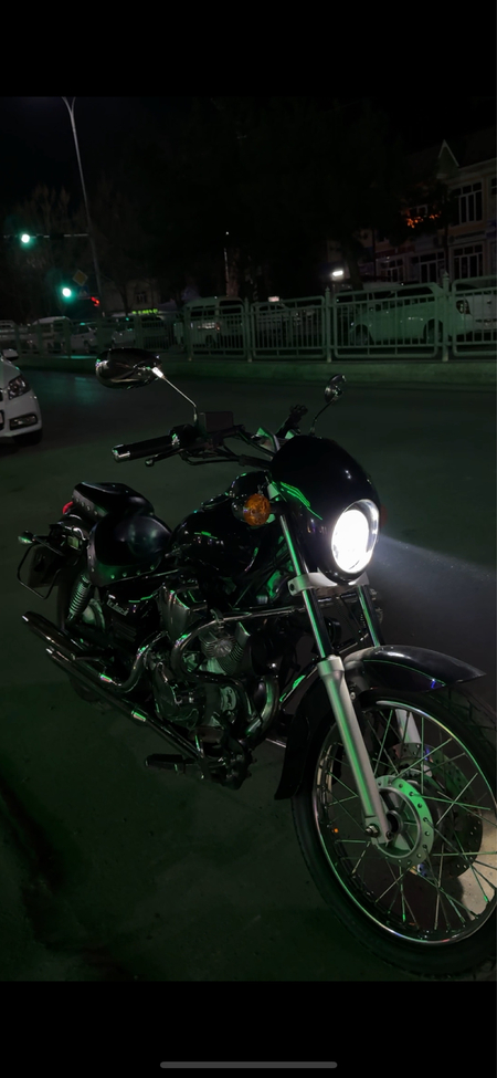 Lifan choper 250B.