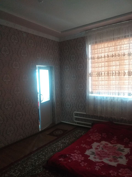 Naqd yoki ipotekaga Hovli 3 xona katta podvali bor
